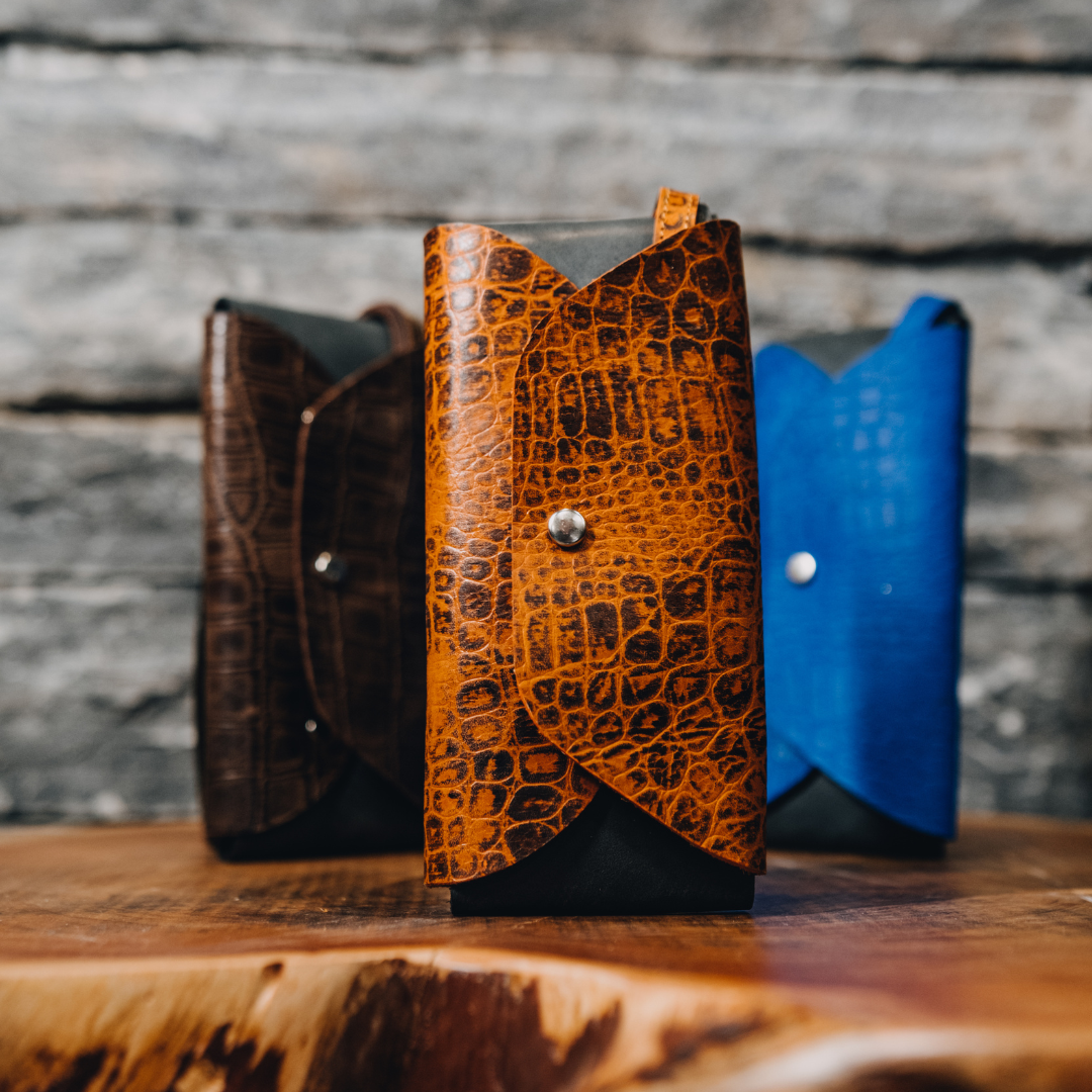 Pocket Book Cigar Case – Havana Castle Cigars St. Catharines